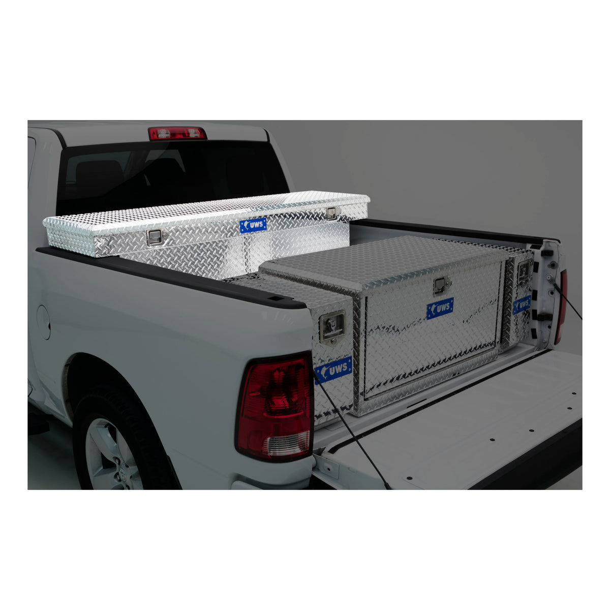 Bright Aluminum 69" Crossover Truck Tool Box (Heavy Packaging ...
